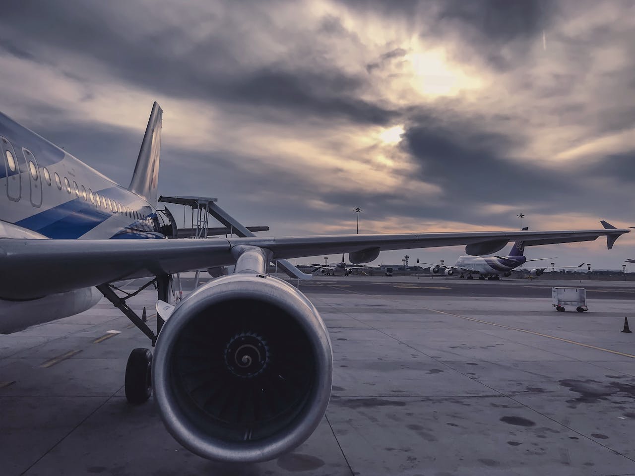 What’s Included in a Standard Aircraft Safety Inspection? – CarsTale